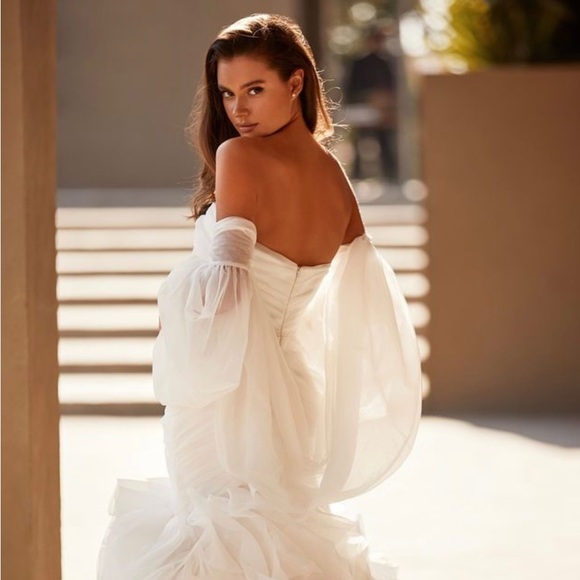 MillaNova | Dresses | Brand New Milla Nova Wedding Gown | Poshmark